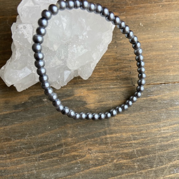 Alquimia | Jewelry | Dainty Gray Hematite Beaded Bracelet | Poshmark